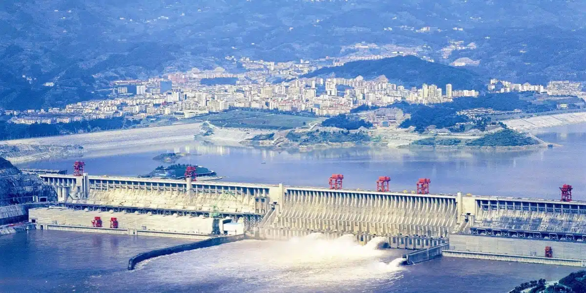 The Three Gorges Dam: Hydropower Lights Up East China - Three Gorges ...